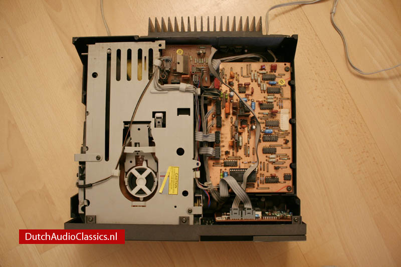 Philips CD104 - DutchAudioClassics.nl