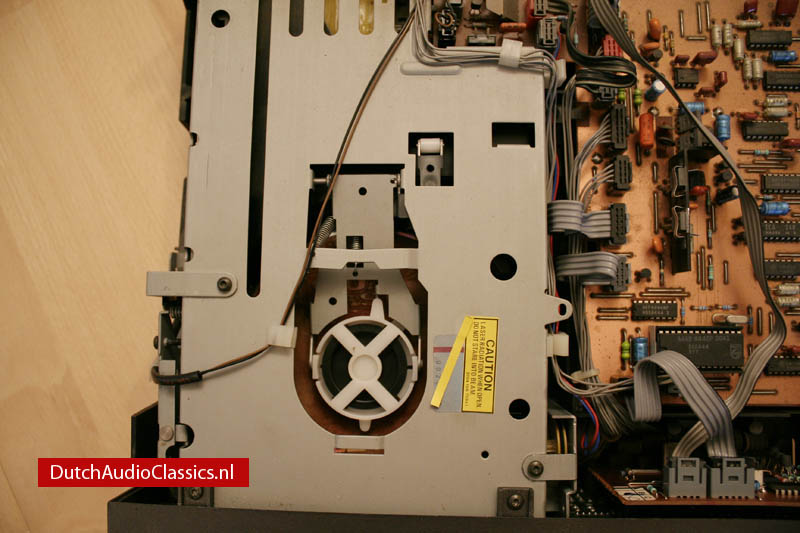 Philips CD104 - DutchAudioClassics.nl