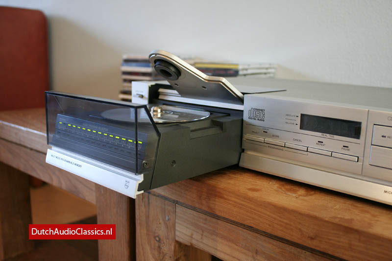Philips CD303 - DutchAudioClassics.nl