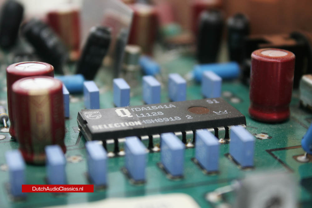 Philips CD880 - DutchAudioClassics.nl