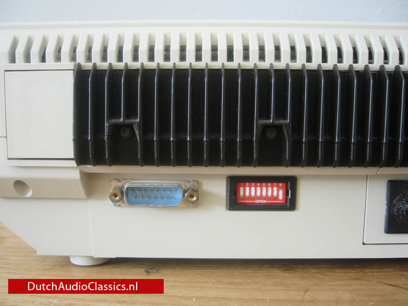 Philips CM100 cdrom player - DutchAudioClassics.nl