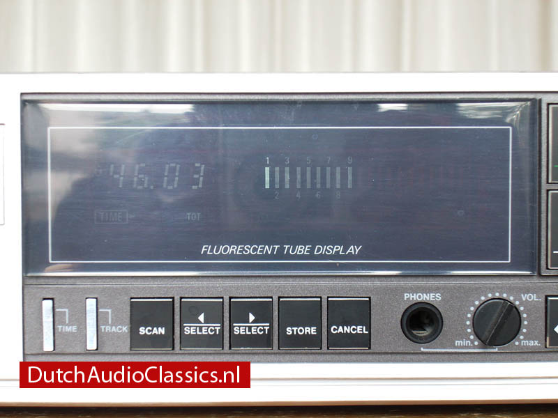 Philips CD304 - DutchAudioClassics.nl
