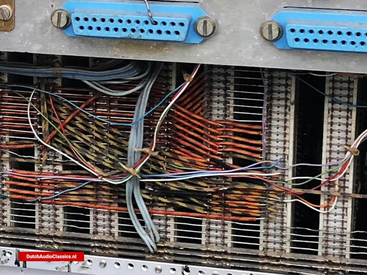 Philips test unit to establish the Compact Disc format ...