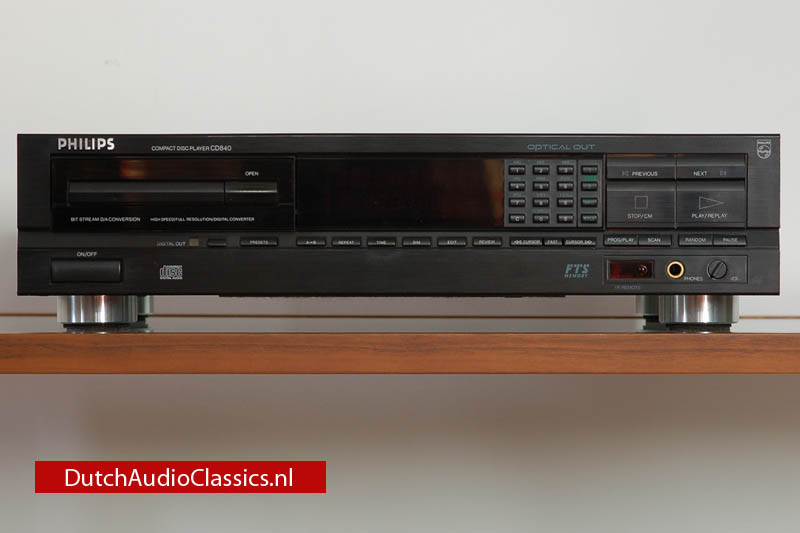 Reviews of Philips & Marantz cdplayers like the CD7, CD11, LHH500, CD63 ...