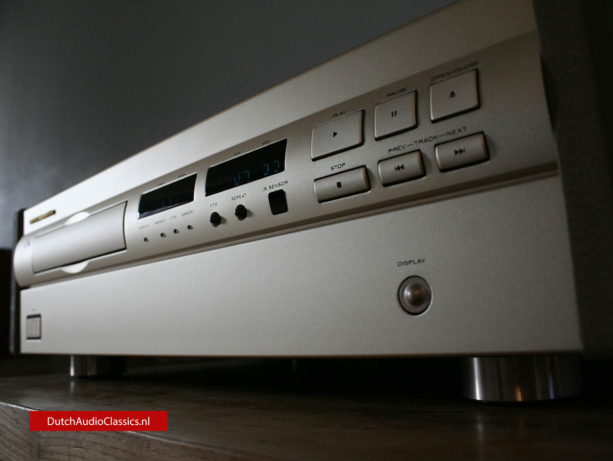 Marantz CD11 LE cdplayer 2x TDA1547 - DutchAudioClassics.nl