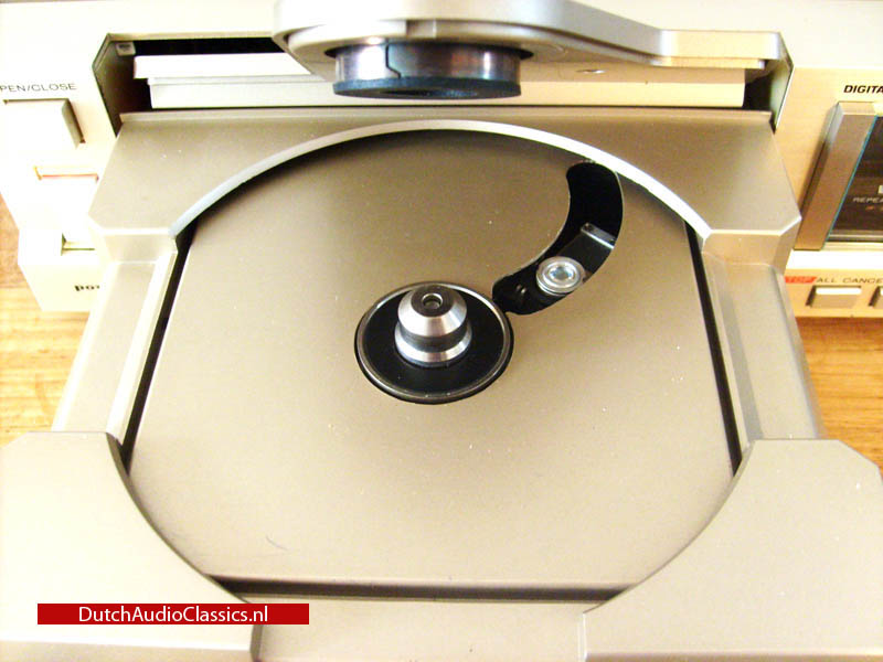 Marantz CD73 - DutchAudioClassics.nl