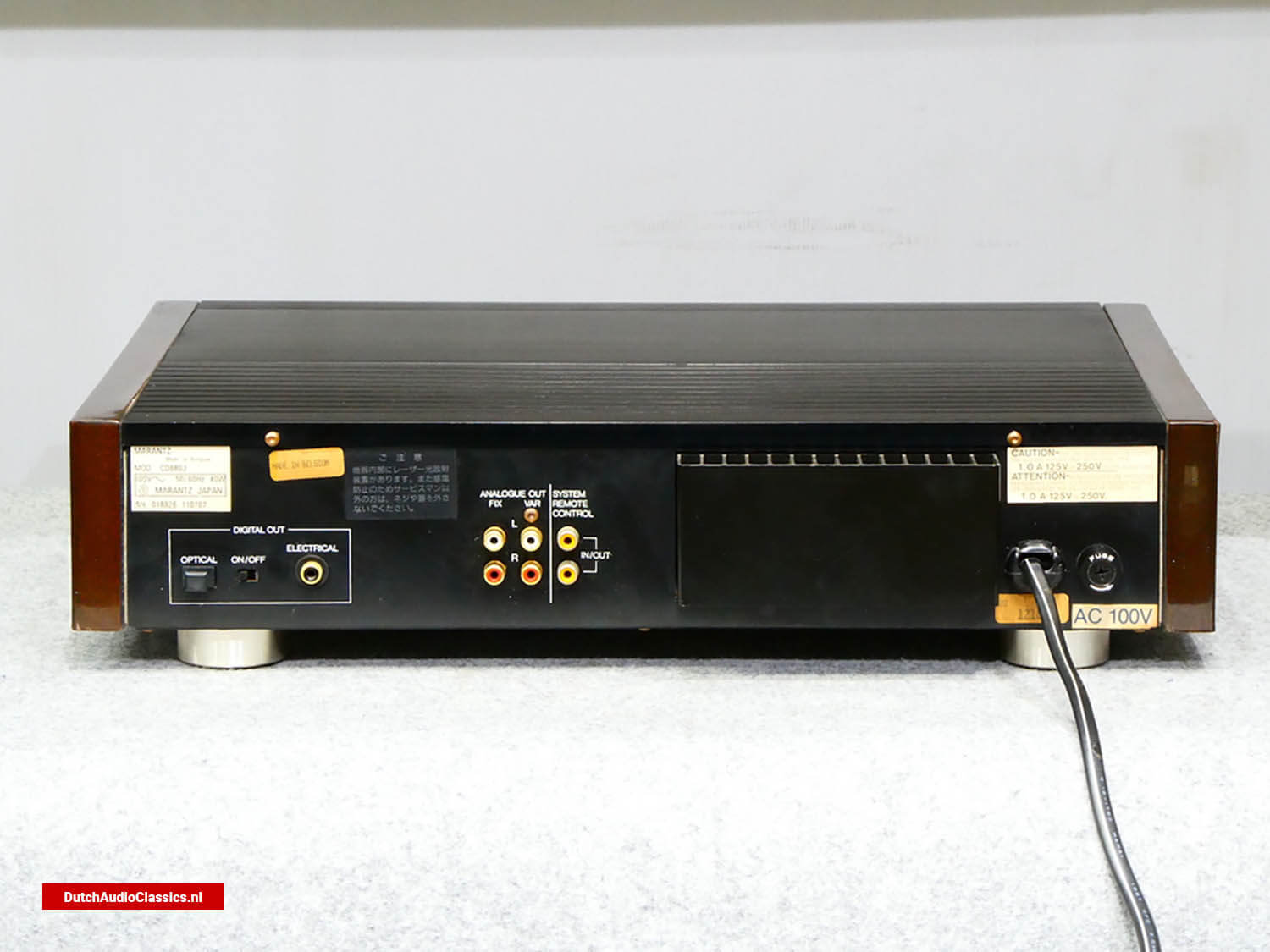 Marantz CD880J cdplayer - Philips TDA1541A - Philips CDM1mkII ...