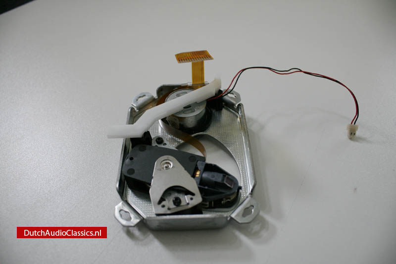 Philips CDM9 cdmechanism - DutchAudioClassics.nl