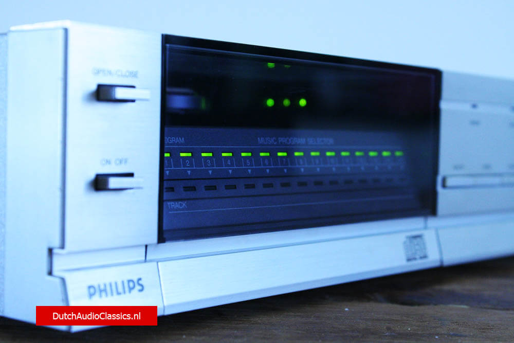 Philips CD300 - DutchAudioClassics.nl