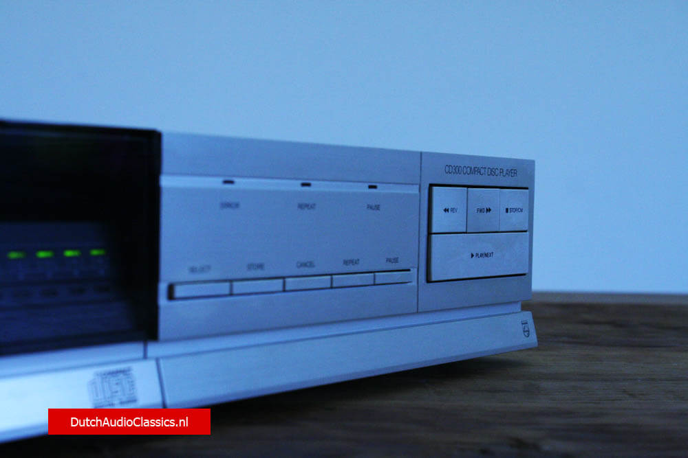 Philips CD300 - DutchAudioClassics.nl