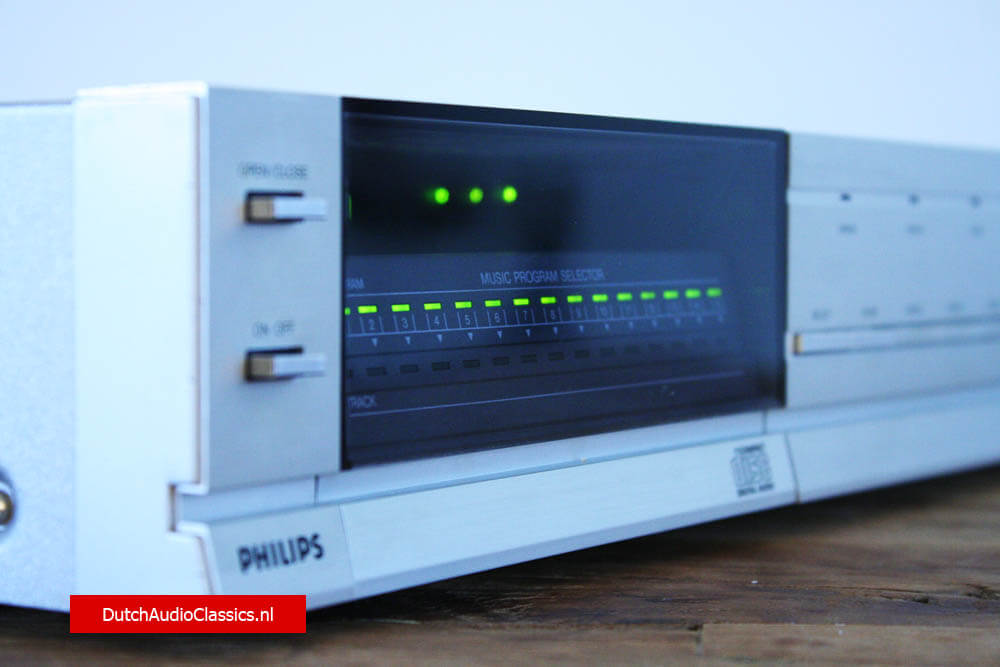 Philips CD300 - DutchAudioClassics.nl