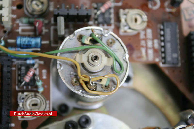 Philips CDM0 cdmechanism - DutchAudioClassics.nl