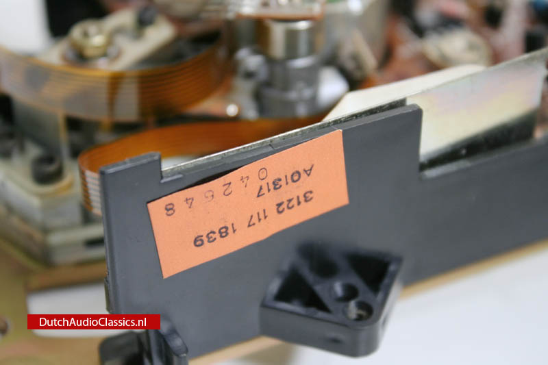 Philips CDM0 cdmechanism - DutchAudioClassics.nl