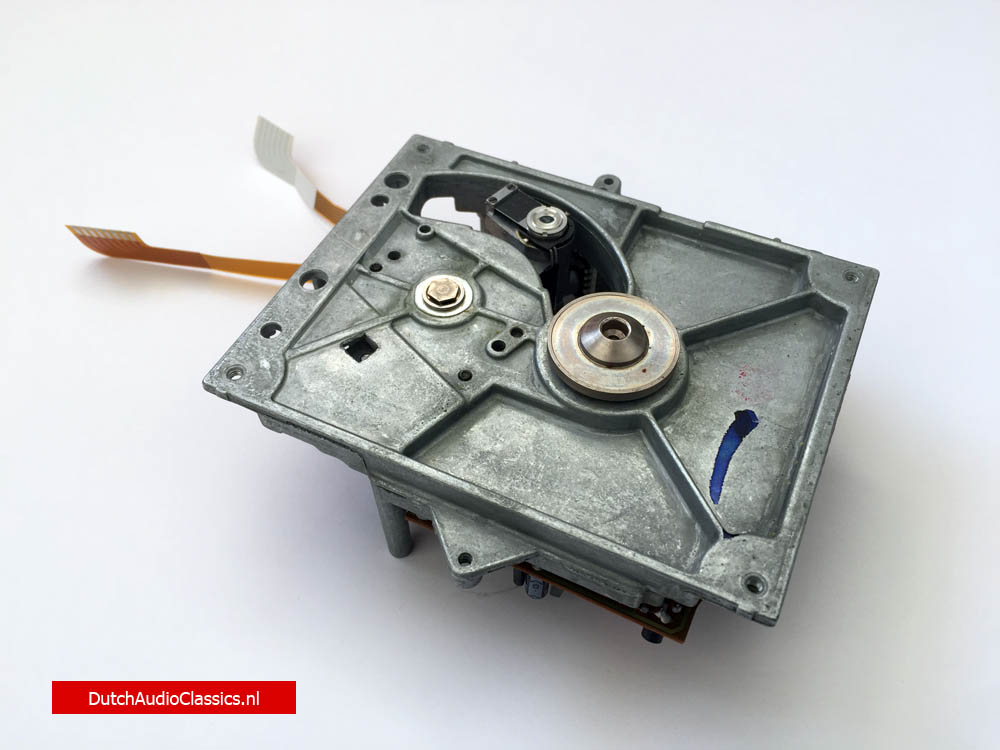 Philips CDM1 cdmechanism - DutchAudioClassics.nl