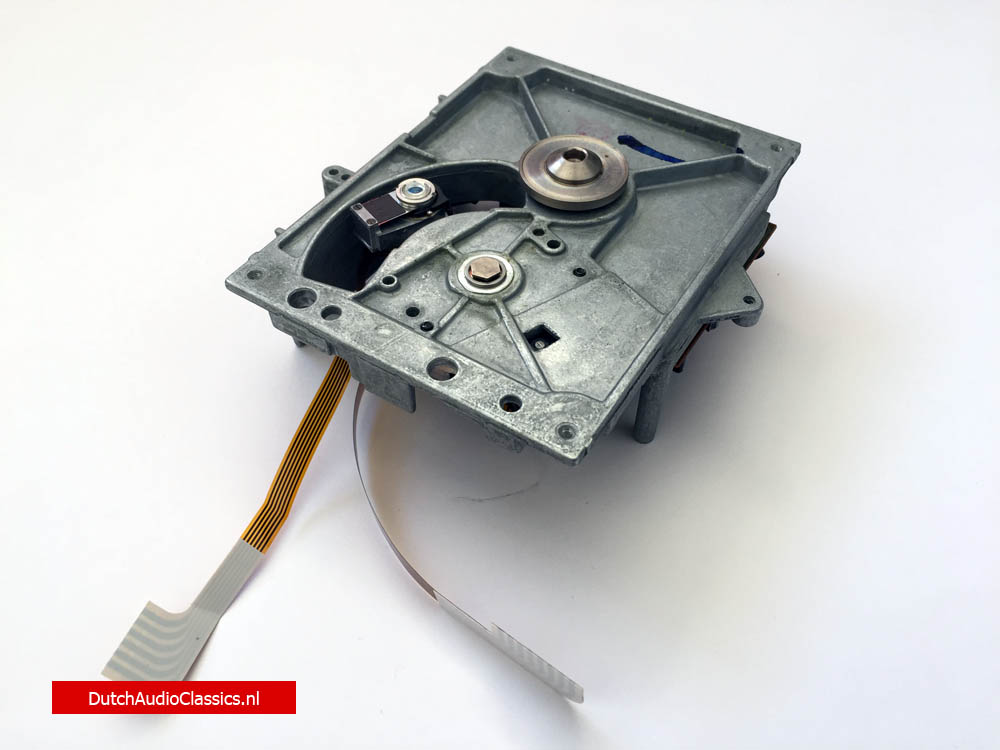 Philips CDM1 cdmechanism - DutchAudioClassics.nl