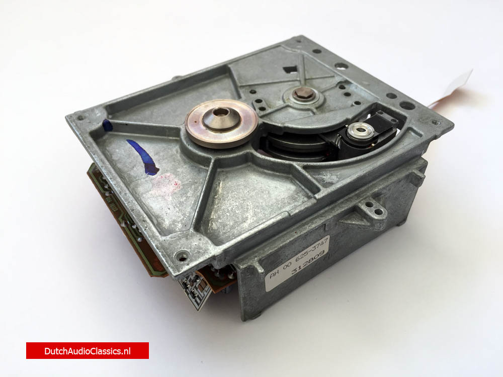 Philips CDM1 cdmechanism - DutchAudioClassics.nl