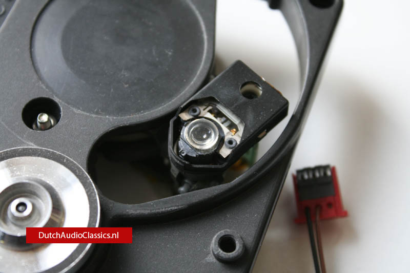 Philips CDM4 cdmechanism - DutchAudioClassics.nl