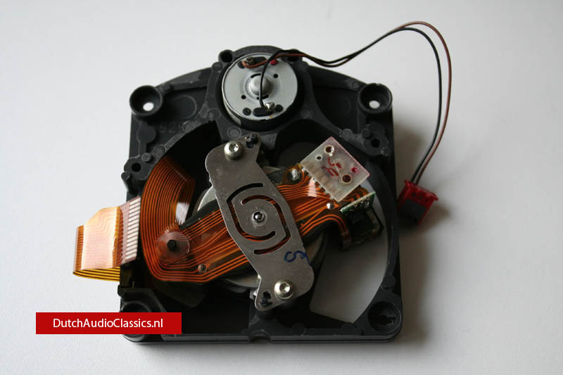 Philips CDM4 cdmechanism - DutchAudioClassics.nl