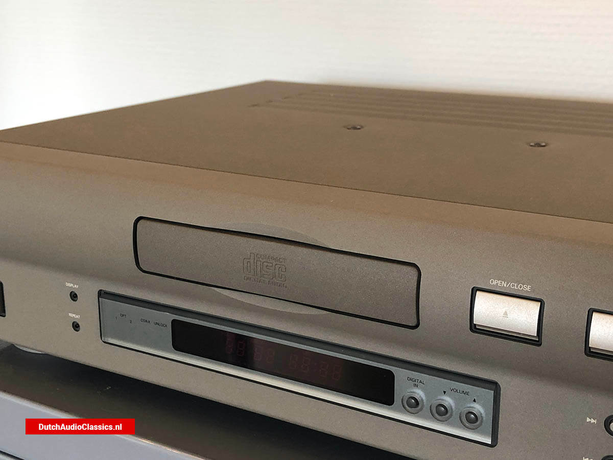 Philips LHH300R cdplayer - TDA1547 DAC7 - DF7 - CDM9 ...