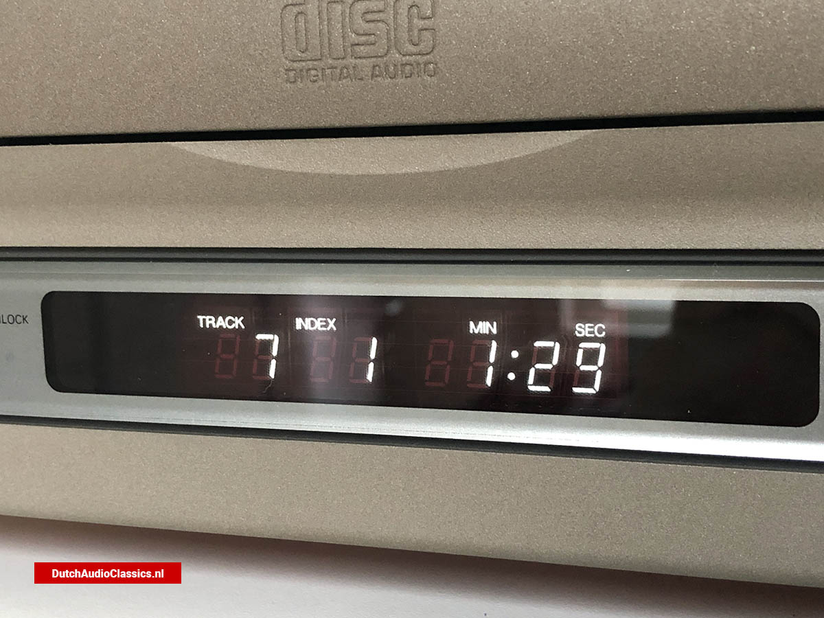 Philips LHH300R cdplayer - TDA1547 DAC7 - DF7 - CDM9 ...